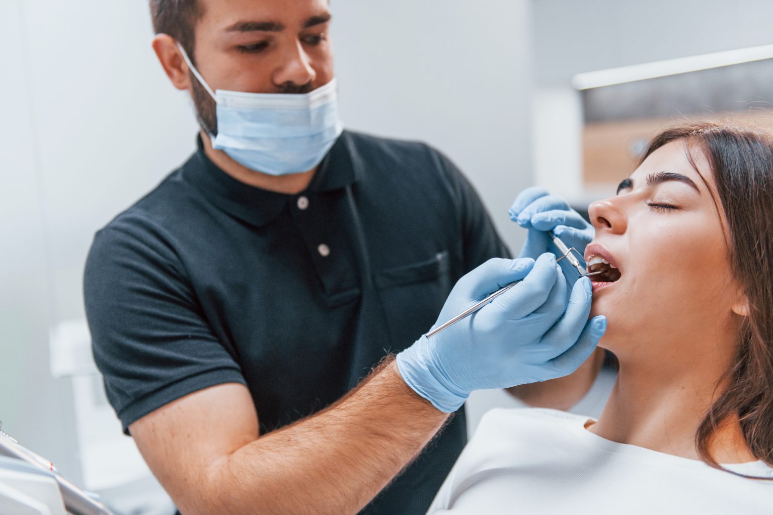 Extracción de muela infectada: procedimientos y cuidados